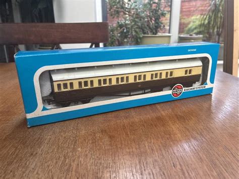 Airfix 54250 Class B Suburban Brake Coaches Gwr Livery Oo Scale In