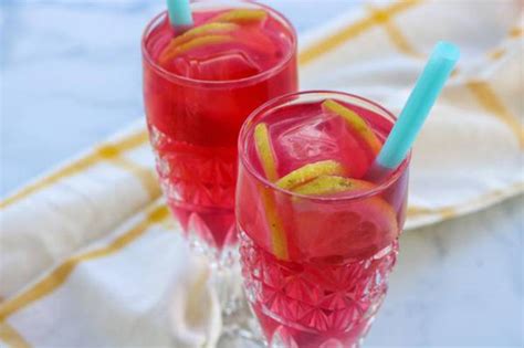 Keto Cocktail Best Low Carb Keto Alcoholic Drink Recipe Strawberry