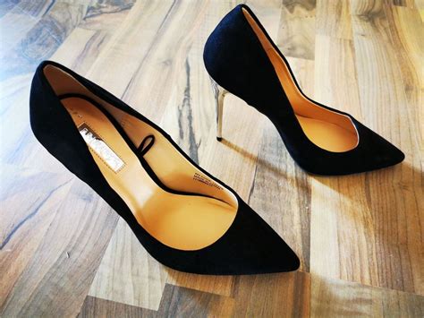Schwarze Pumps Mit Silbrigem Absatz Kaufen Auf Ricardo