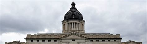 Pierre South Dakota Tourist Attractions Sightseeing And Parks Information