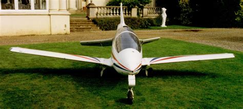 Bede Bd 5 Micro Aviões E Músicas