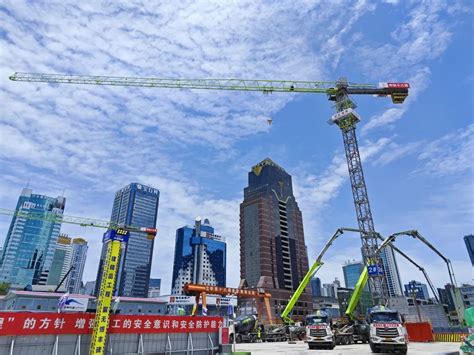 施小琳督导检查安全生产工作，要求时刻绷紧安全生产之弦，不断提升城市安全韧性水平、守护群众生命财产安全