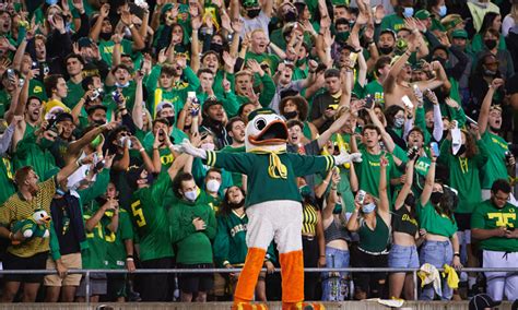 Oregon Vs Washington Prediction Game Preview College Football News