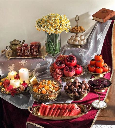تزیین سفره شب یلدا لاکچری عروس 52 دیزاین میوه و هدیه شب چله عروس