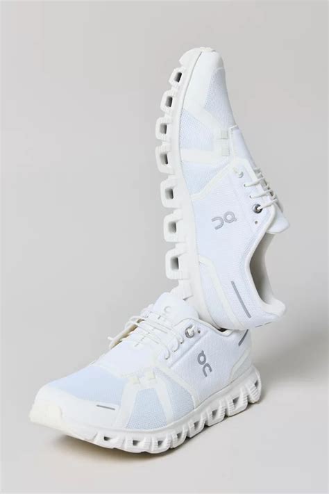 On Womens Cloud 6 Sneaker Urban Outfitters