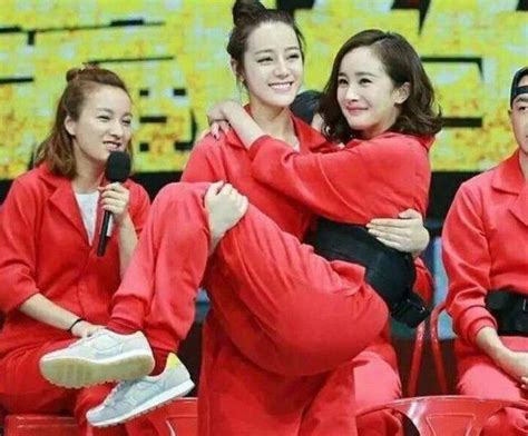奔跑吧2杨幂奔跑吧杨幂杨颖奔跑吧2图片大山谷图库