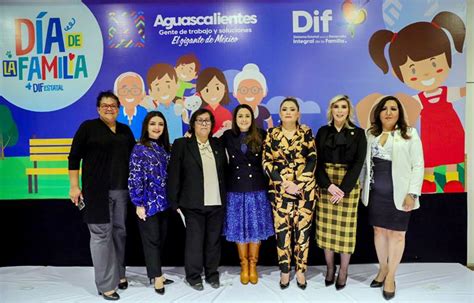 Gigante Celebración Del Día De La Familia El Heraldo De