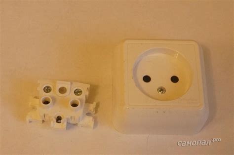 Делаем недорогую WiFi розетку на ESP8266