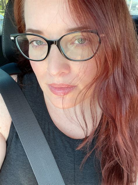 Tw Pornstars Maggie Green Twitter Just Me 💕😊 604 Pm 6 Oct 2022