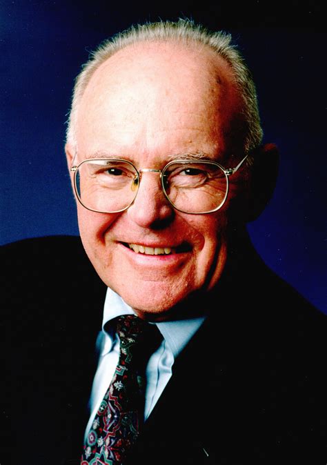 Biography Of Gordon Moore And Overview Of Moores Law