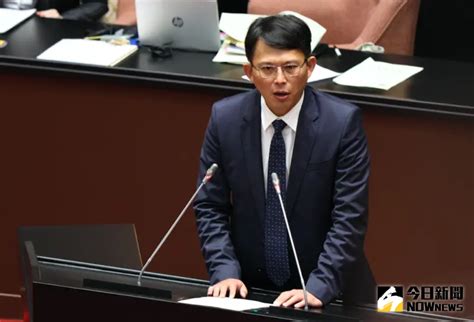 酸「黃捷變綠捷」罰6千！黃國昌也曾被罵「白國昌」 這些人小心 政治快訊 要聞 Nownews今日新聞