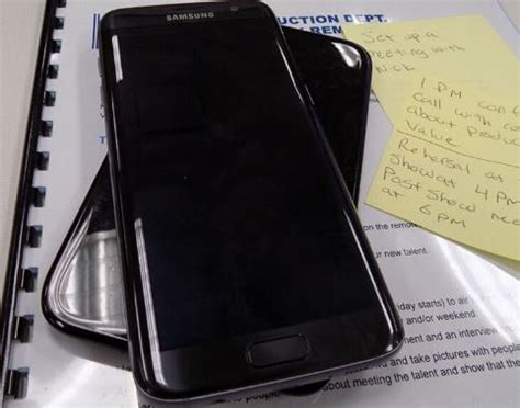 Samsung Galaxy S Got A Black Screen With Blinking Blue Light After Android Oreo Update