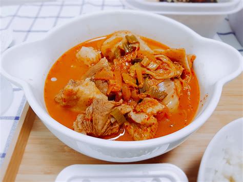 요리 첫끼돼지고기 김치찜
