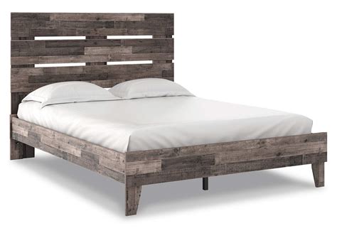 Neilsville Queen Panel Platform Bed