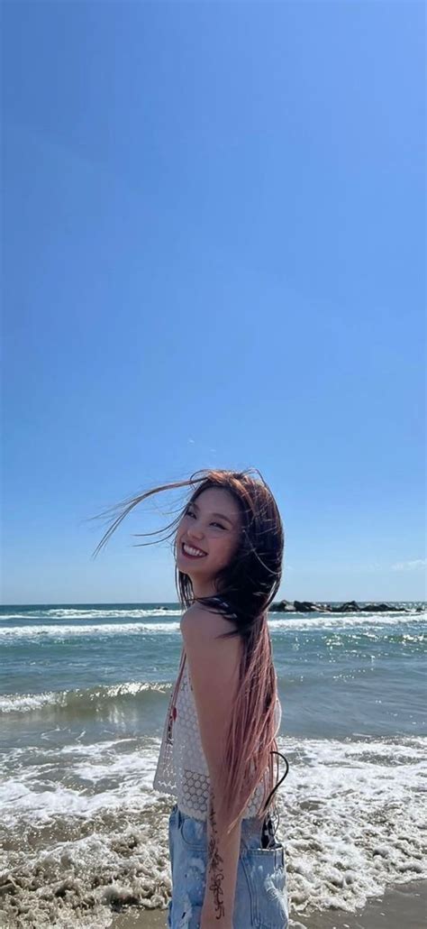 Yeji Itzy Wallpaper Idol 4 Itzy Bikinis Swimwear Dreadlocks