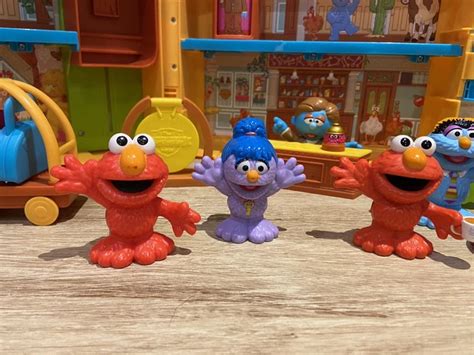 Furchester Hotel Figures And Tearoom Playsets Sesame Street Toys Carry