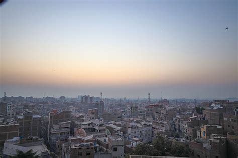 インダス川のほとりにあるスックルとローリの古代都市の鳥瞰図 アジア大陸のストックフォトや画像を多数ご用意 アジア大陸 インダス川