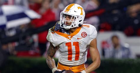 Tennessee Wr Jalin Hyatt Declares For 2023 Nfl Draft Won Biletnikoff