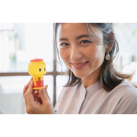宇賀なつみさんのインスタグラム写真 宇賀なつみinstagram「 初エッセイ本【じゆうがたび】 発売まで1週間を切りました。 旅