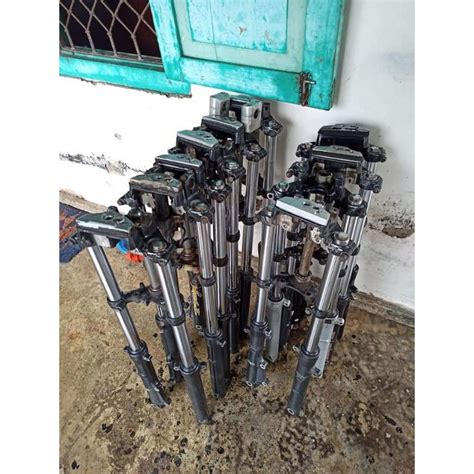 Jual SKOK DEPAN TIGER REVO MEGAPRO ORIGINAL TIREV ORI MEGA PRO PRIMUS MP SHOCK SEGITIGA AS