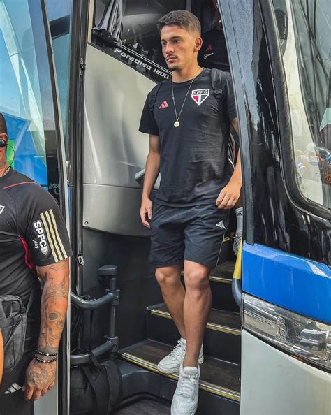 São Paulo FCさんのインスタグラム写真 São Paulo FCInstagram Já estamos em São