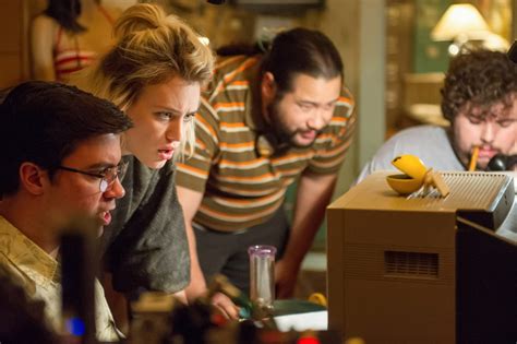 Who Plays Mariette In Blade Runner 2049 Popsugar Entertainment