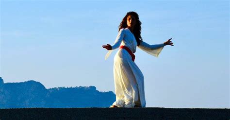 Accordo Soad Ibrahim Danza Con Uno Spettatore La Magica Performance