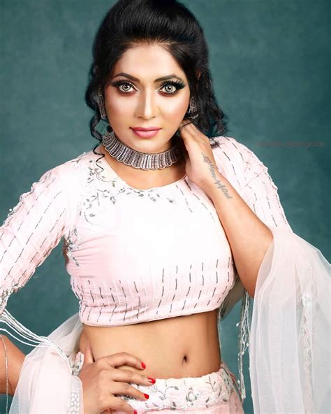 ரேஷ்மா பசுபுலேட்டி Photos And Images 4879 Filmibeat Tamil