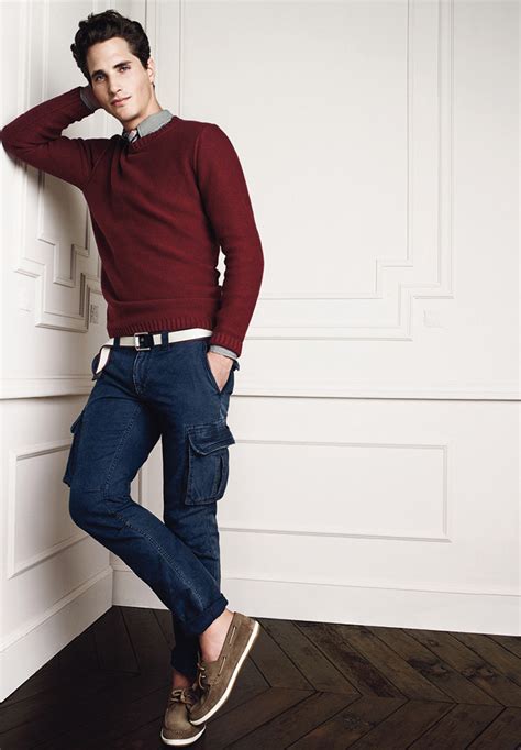 Best Cargo Pants Outfits For Men Styling Tips