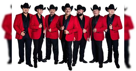 Los Rieleros Del Norte Llevan Su MÚsica A MÁs De 20000 Mexicanos
