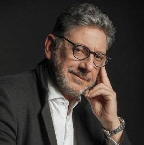 Avete mai visto il figlio di Sergio Castellitto Ha la stessa passione del papà anche lui è un