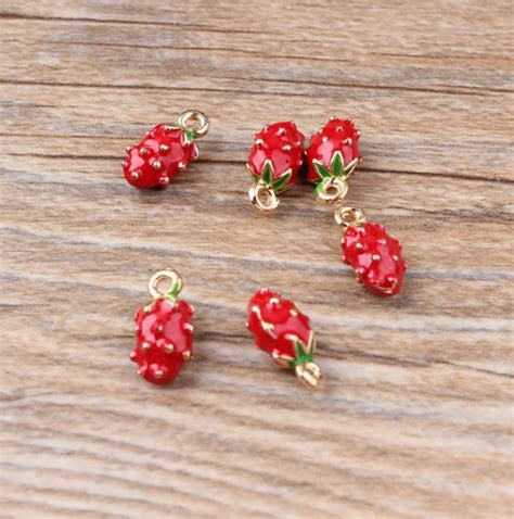 10pcslot 713mm Gold Color 3d Strawberry Charmsred Enamel Strawberry