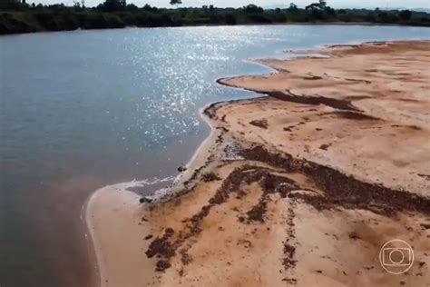 Pantanal Em Chamas Nível Do Rio Paraguai é O Mais Baixo Em Quase 60