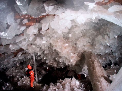Cave Of Crystals Giant Crystal Cave At Naica Mexico