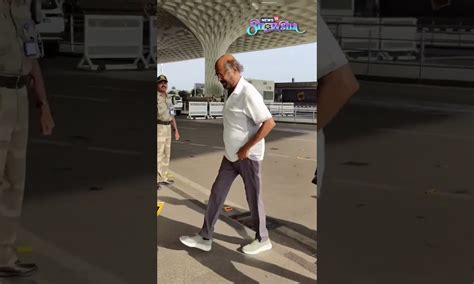 Superstar Rajinikanth Impresses Us With His Simplicity As He Is Spotted
