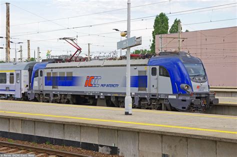 PKP Intercity na zakupach Nowe lokomotywy za ponad miliard złotych WP Finanse