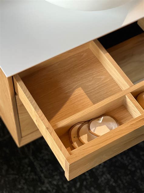 Mero plus Spa Ambiente Massivholz Waschtischunterschrank hängend