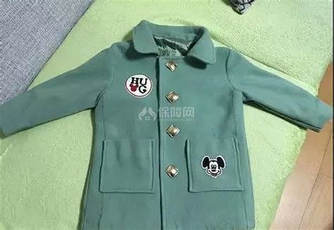 旧外套改造成新衣服 旧衣服成时尚新衣 旧外套成裙子 大山谷图库