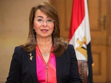 غادة والي تتابع عمليات صرف معاشات شهر ابريل بوابة المحروسة الإخبارية