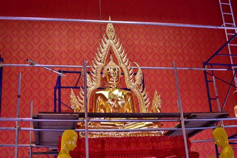 บูรณะปิดทองหลวงพ่อเกศจำปาศรี วัดนิมมานรดี พระอารามหลวง