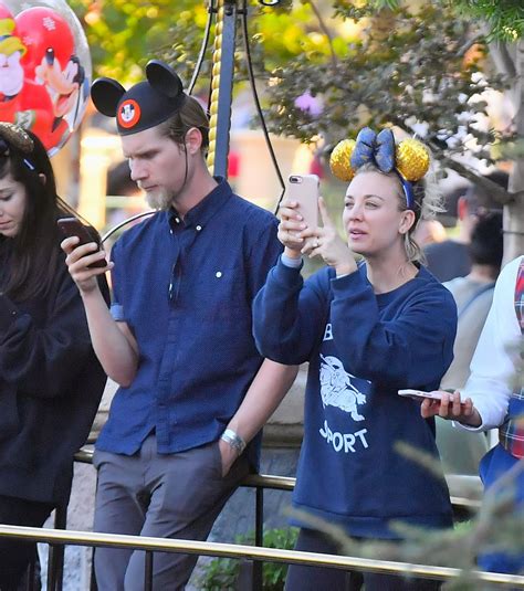 Kaley Cuoco At Disneyland In Anaheim 11 25 2018 Hawtcelebs