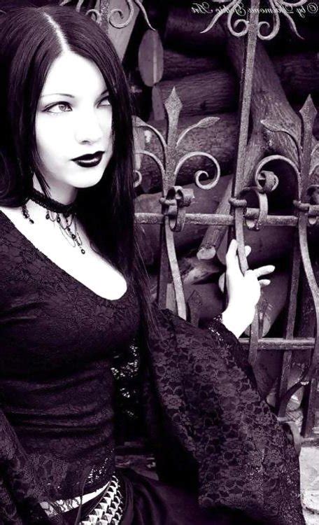 Gothic Bombshell Zb Porn