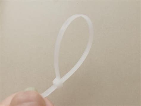 刺繍枠がない時に！「〇〇バンド」で簡単代用法 手仕事と健康