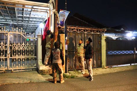Jelang Masa Kampanye Bawaslu Kota Cirebon Sisir APK Yang Melanggar