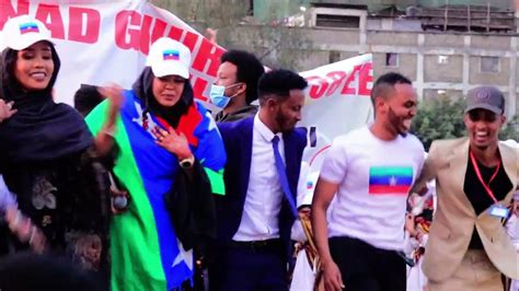 Dhaanto Axmed Eesh Calaa Iyo Idil Ayruush Youtube