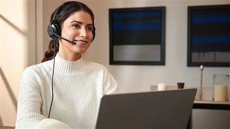 Jabra Evolve Flexible Headset Captures Your Voice Clearly With A Two Microphone System