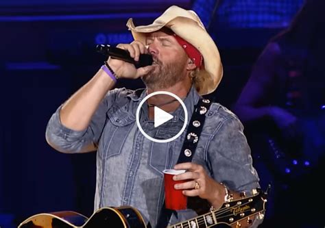 Toby Keith I Like Girls That Drink Beer
