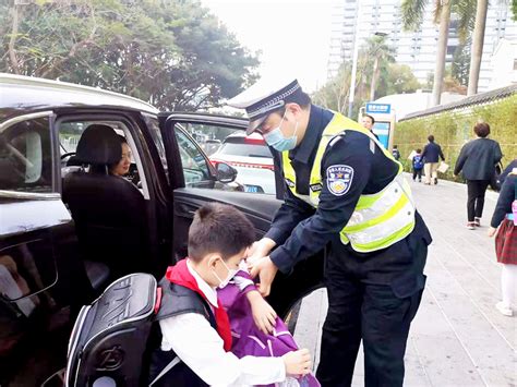 南山交警大队出动500余警力保开学交通顺畅 各区动态