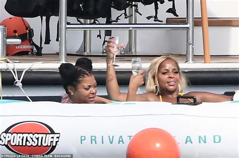 Mary J Blige And Taraji P Henson Both 51 In Bikinis In Italy Daily
