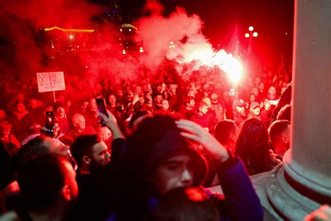 Protestele sârbe s au extins în Croația Slovenia Muntenegru și Bosnia